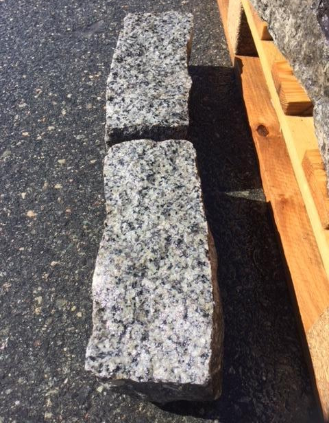 Rockport Granite Jumbo Cobblestones | Olde New England Granite