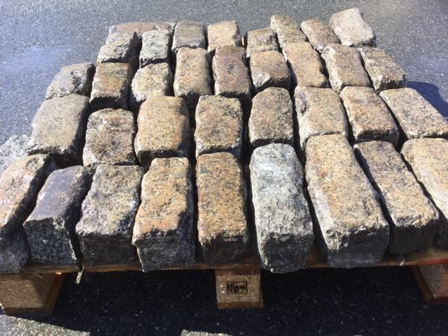 Rockport Granite Jumbo Cobblestones | Olde New England Granite