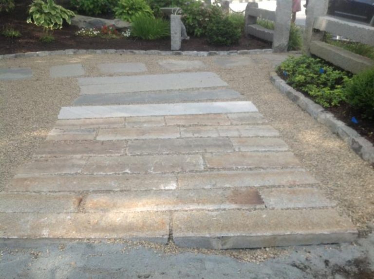 Bridge and Slope Curb - Olde New England Granite